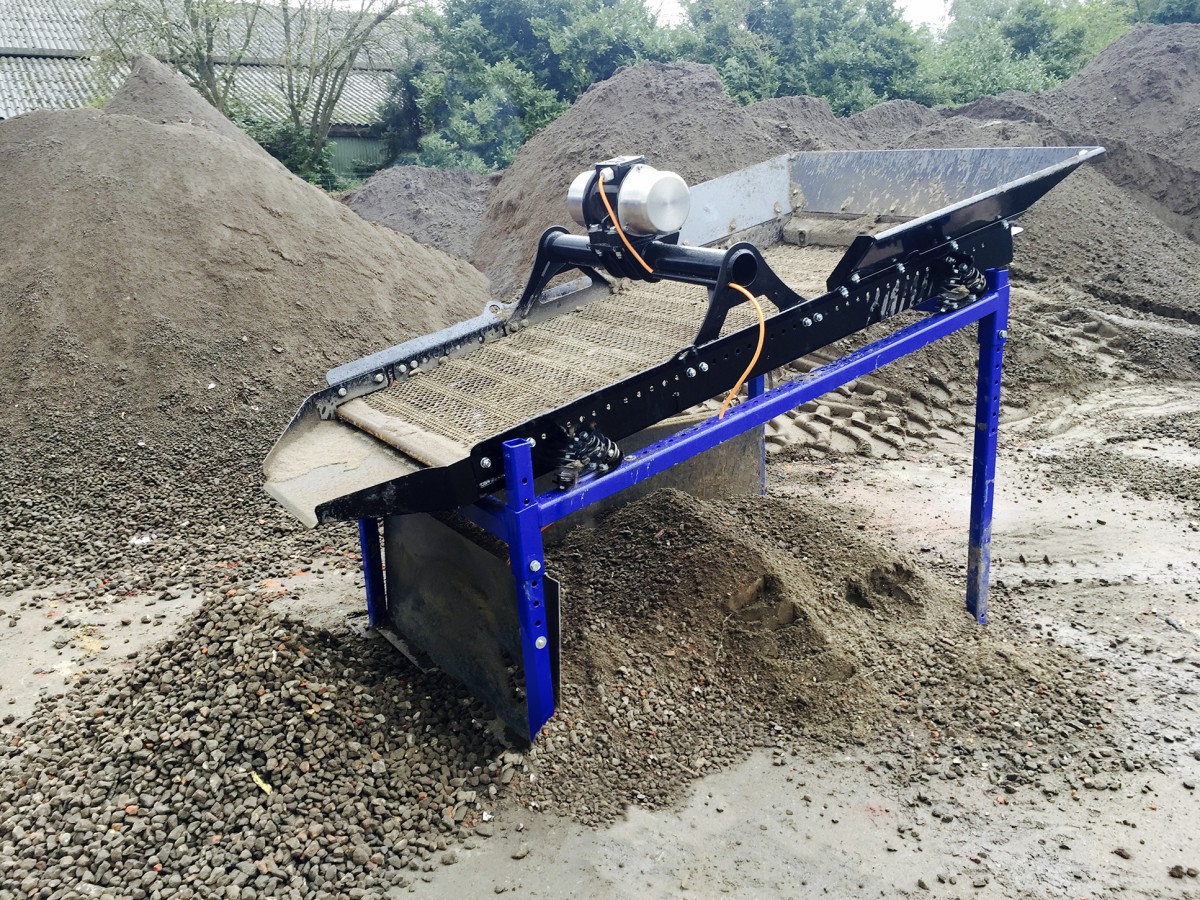 Etramo. Mobiele Siebmaschiene Mini Screener für Vermieter oder ...